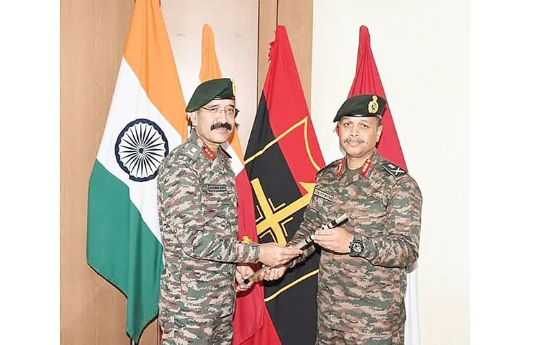 Lt Gen Sanjay Mitra takes over as Commander of Strike 1 Corps