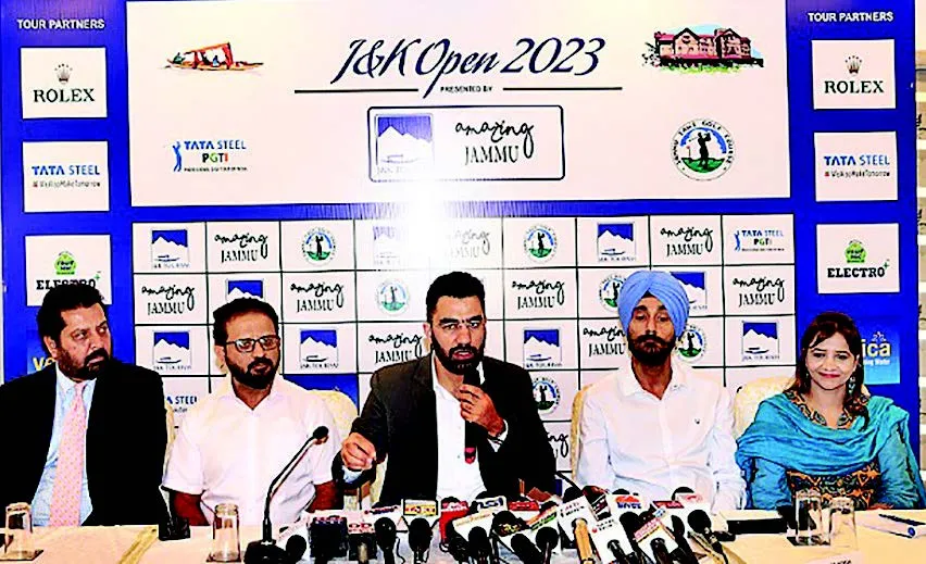 DPS Srinagar student selected for Junior Girls National Football ...