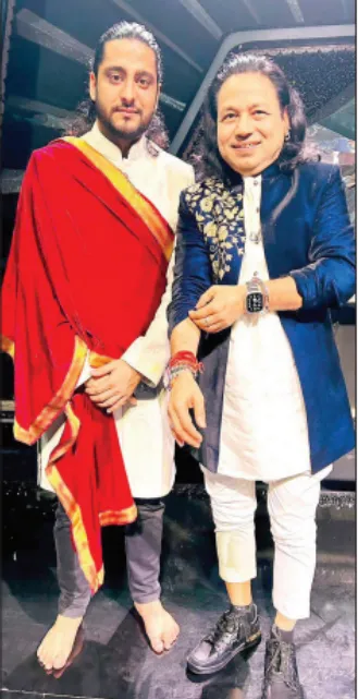 Kashmiri singer shines on national stage, inspires with folk songs ...