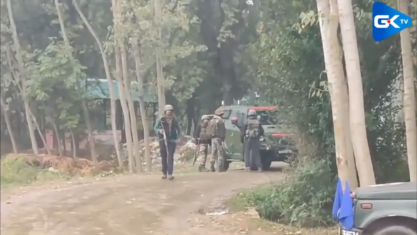 4 security personnel, traffic police officer injured in encounter with terrorists in J-K's ...