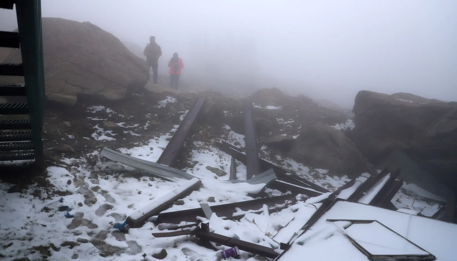 In Frames: Season's First Snow Turns Gulmarg's Affarwat Cinematic ...