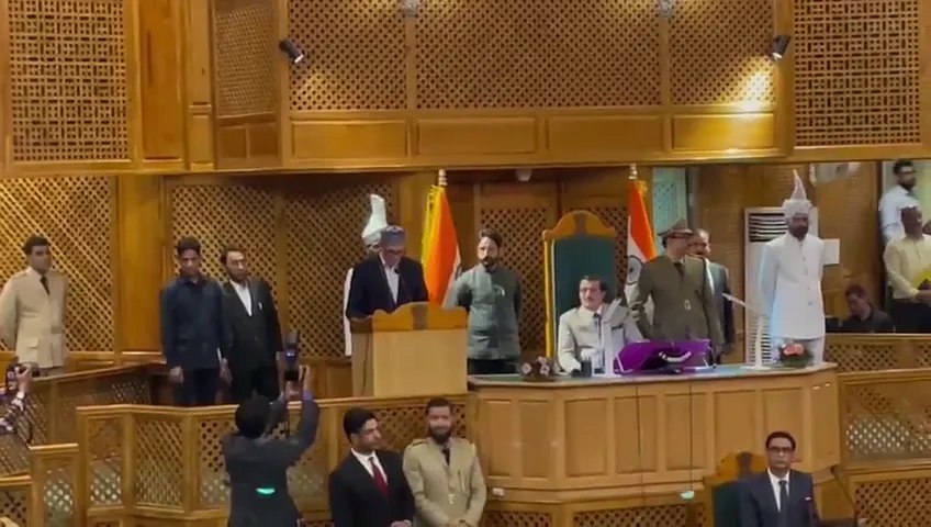 Omar Abdullah takes oath in Kashmiri language - Greater Kashmir