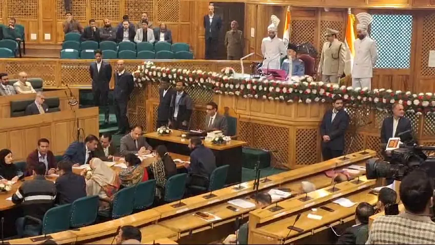 Ruckus in J&K legislative assembly after govt moves resolution to ...