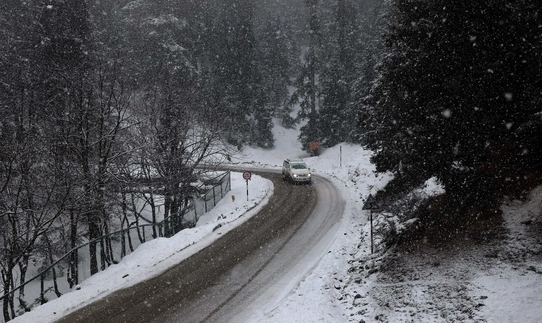 J&K braces for rain and snowfall over the next three days