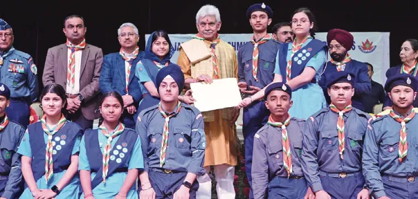LG presents J&K Bharat Scouts & Guides Rajya Puraskar certificates to ...