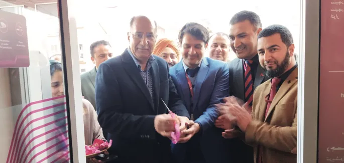 Axis Bank inaugurates new branch in Bemina