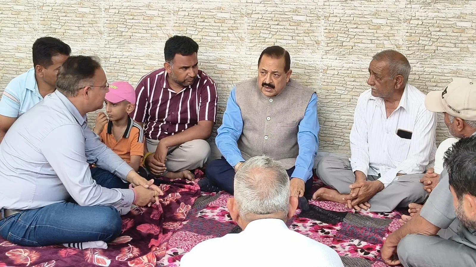 Union Minister Jitendra Singh announces jobs, monetary compensation for ...