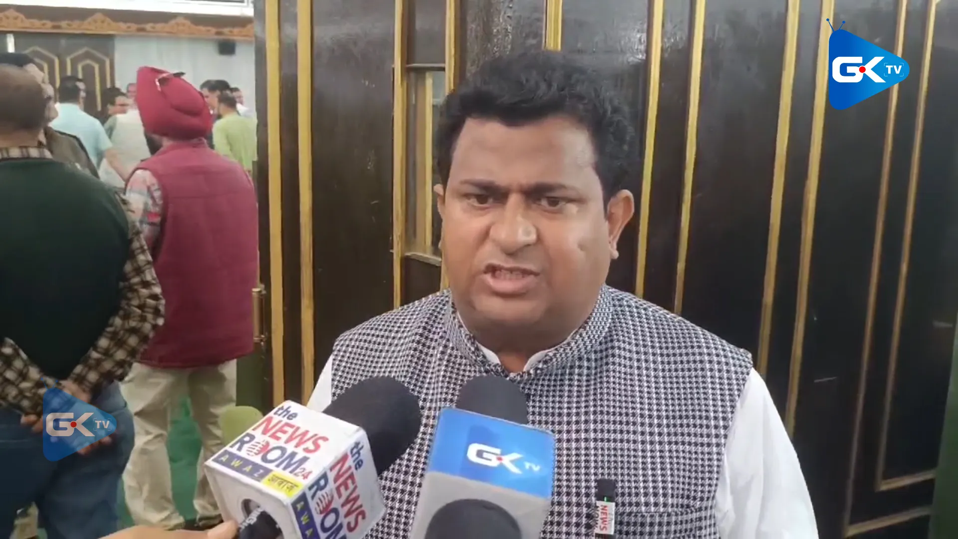 MLA Rajouri assures time bound inquiry into GMC Rajouri fire