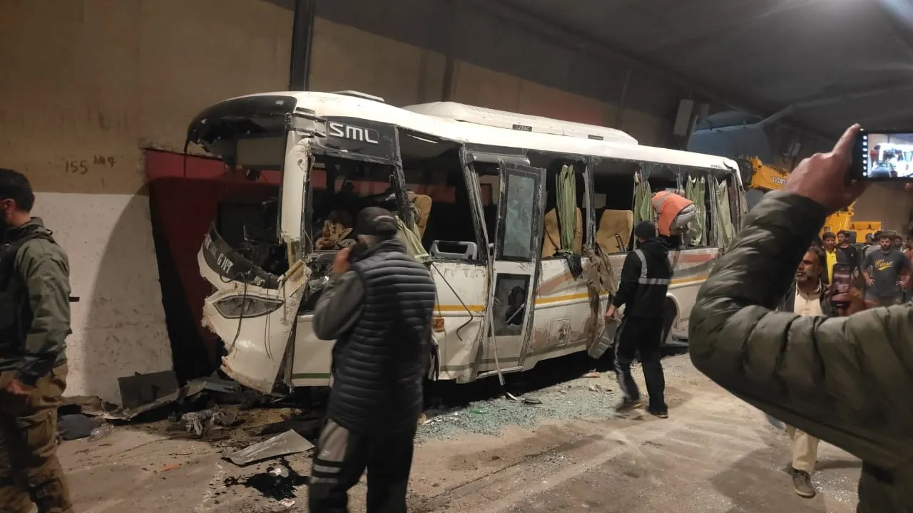 At least 12 injured after Srinagar-bound SRTC bus overturns in Navyug tunnel