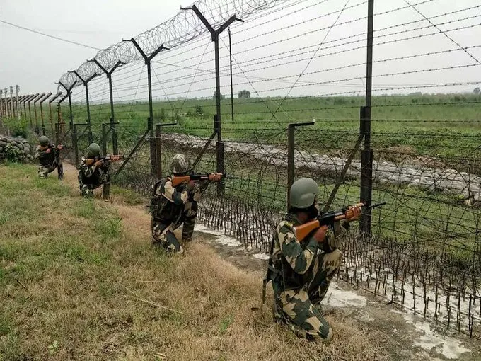 BSF constable detained by Pakistan Rangers after accidental border ...