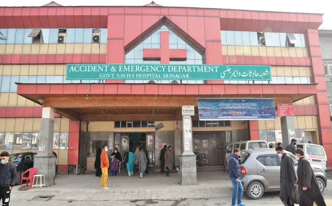 Govt order leaves patients at critical Srinagar hospitals in lurch