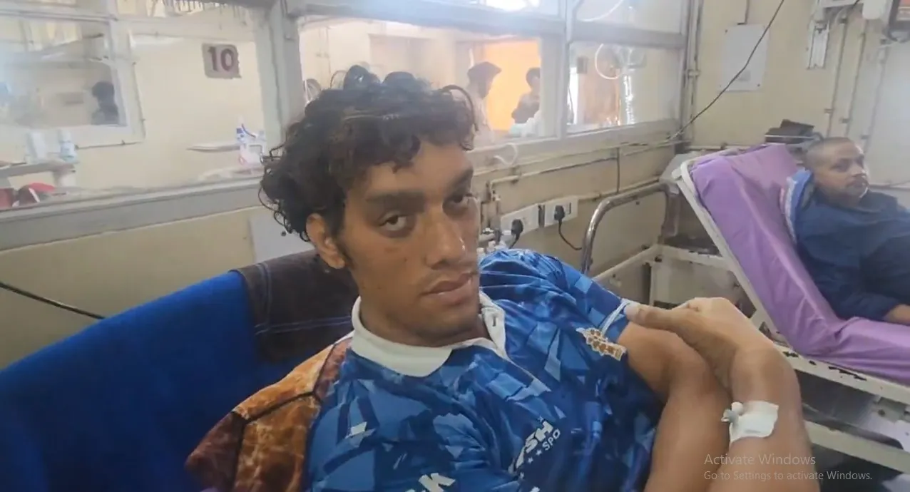 PGIMER-Chandigarh operates on 7.7 ft tall J&K cop, its tallest patient ever