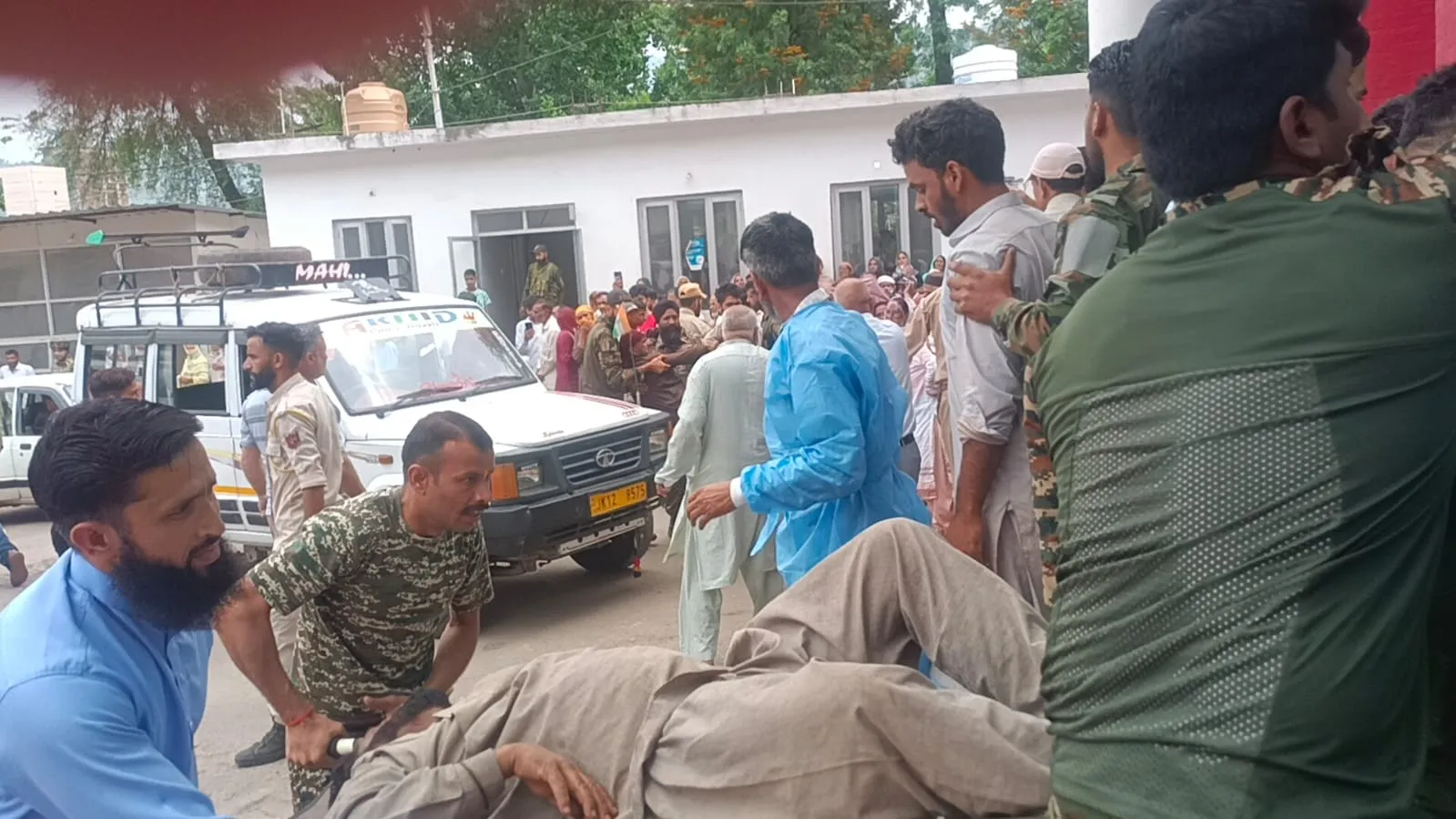 Thirteen civilians killed in Pakistan's ceasefire violations along LoC ...