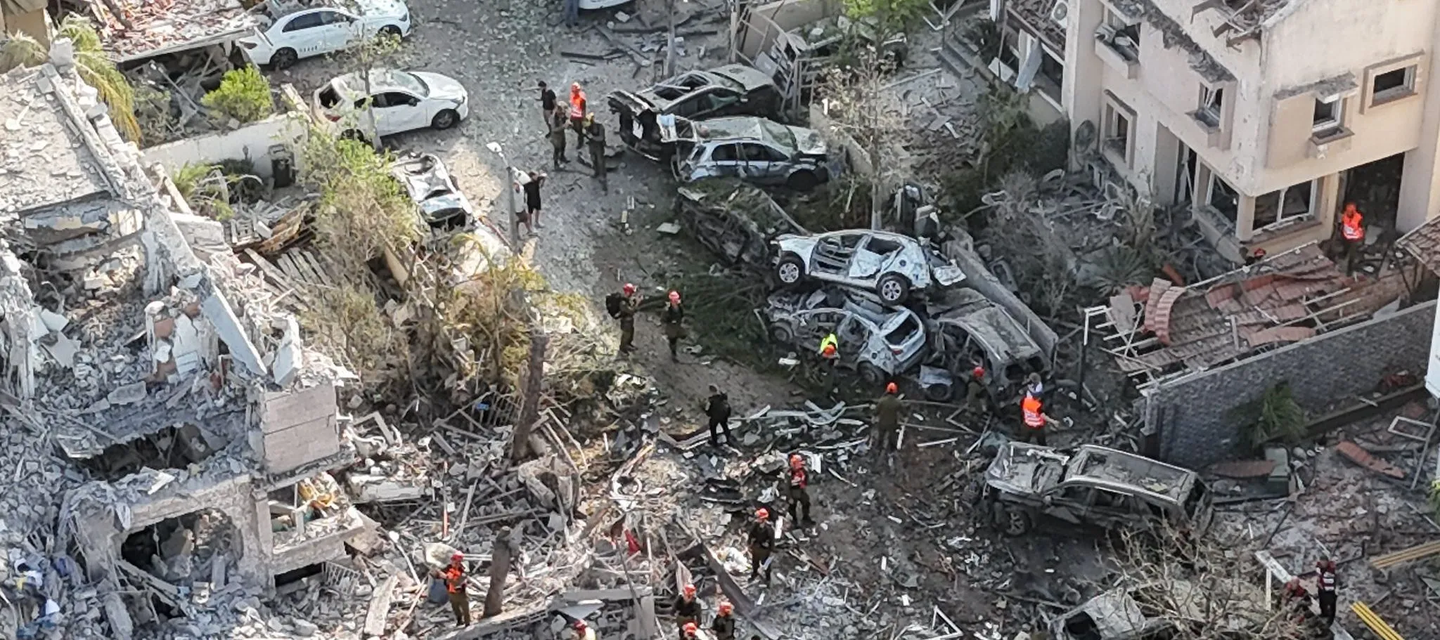 10 dead in Iranian attack on civilian areas; Israel Prez condoles loss ...