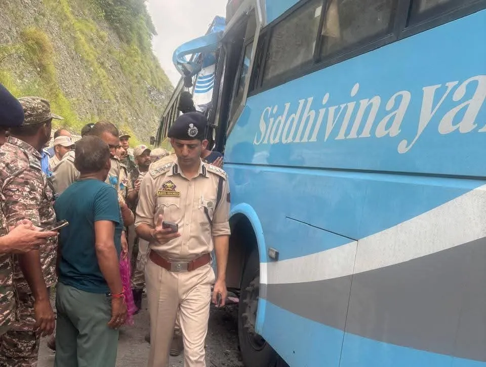 35 injured after three buses carrying Amarnath pilgrims collide in J&K ...