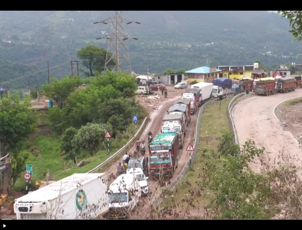 J-K: Massive traffic jams on Jammu-Srinagar highway as single-lane ...