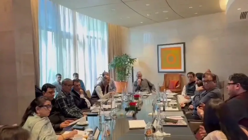 CM Omar meets filmmakers, business leaders in Mumbai to boost J&K’s ...